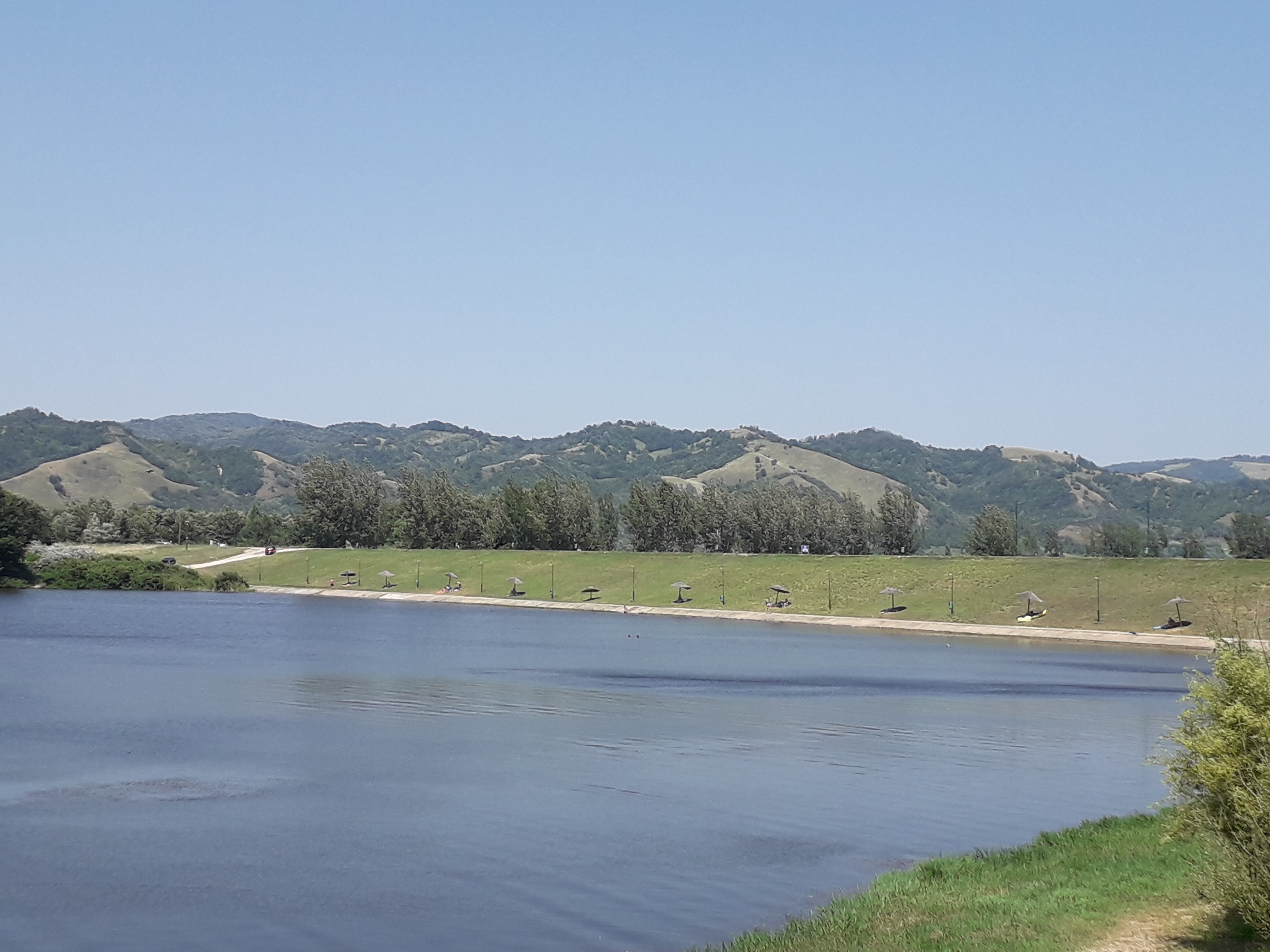 „Srpsko more“: Jezero srebrne boje - Pecina posla