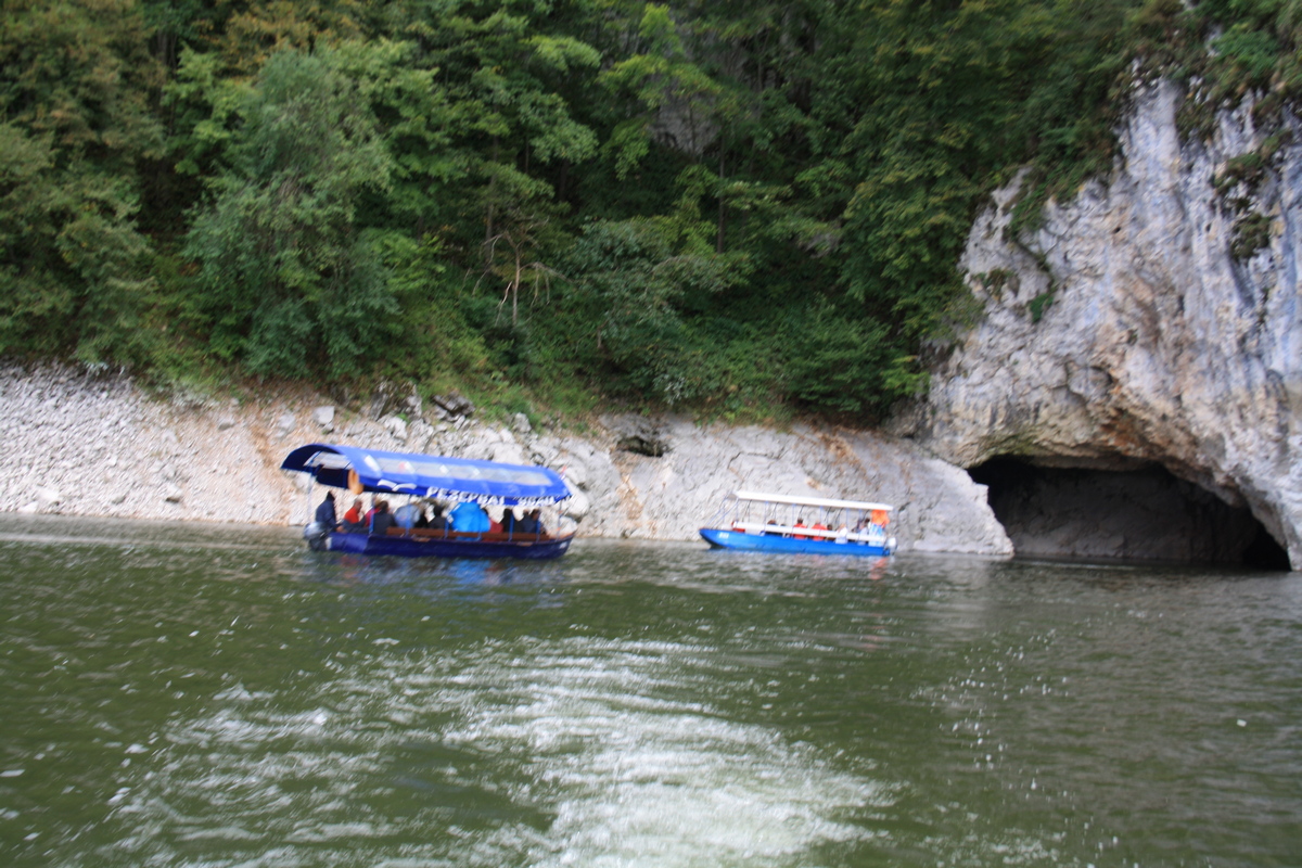 Top 5 destinacija za fotografisanje u Srbiji - Pecina posla